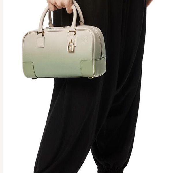 新作☆22SS【ロエベ】アマソナ23 カーフスキン ハンドバッグ 偽物 2WAY A039N07X07|スーパーコピー優良サイト